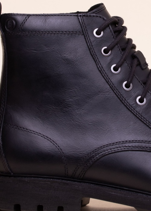 Clarks poolsaapad Batcombe Cap, Must | WEEKEND