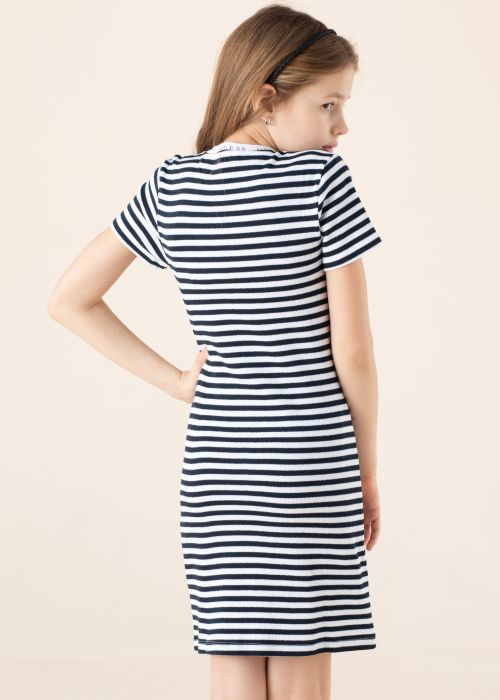 Guess kleit | WEEKEND