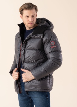 Zo-on sulejope Reka, Hall | WEEKEND