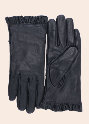 Pieces kindad, Must | WEEKEND