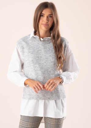 Y.A.S vest Alva, Hall | WEEKEND